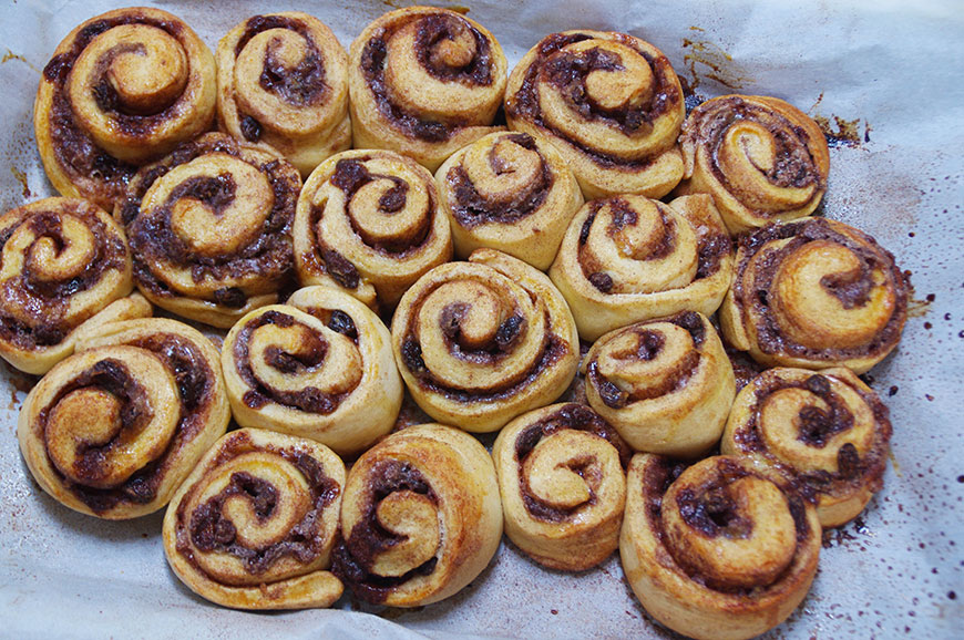 Cinnamon Raisin Bulkas - Melissa Mayo